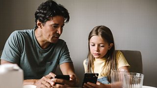 5 tips for talking to your teen about reducing their smartphone screen ...