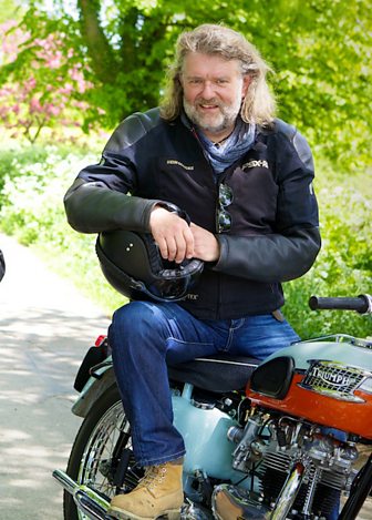 BBC Two - The Hairy Bikers' Restoration Road Trip - Si King