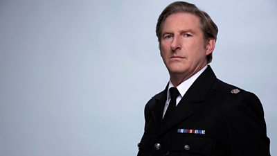 Interview with Adrian Dunbar (Superintendent Ted Hastings) - Media Centre