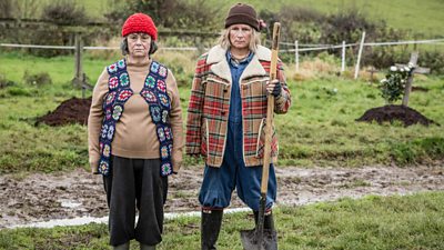 300 Years of French and Saunders - Media Centre