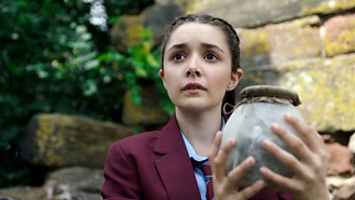 A Kind of Spark author Elle McNicoll - "It’s a story of sisterhood ...