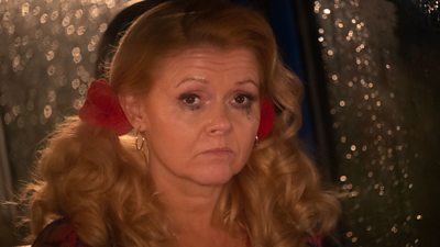 The Power of Parker's cast reveal all about the "suspenseful, awkward ...