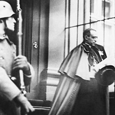 'Papa de Hitler' ou 'salvador dos judeus'?: quem foi Pio 12 e por que ...