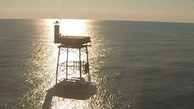 Frying Pan Tower: The world's scariest B&B? - BBC News