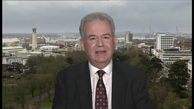 Shadow schools minister Nic Dakin on academy status plan - BBC News