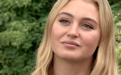 Body image: Jess Davies' mission to be more authentic online - BBC News