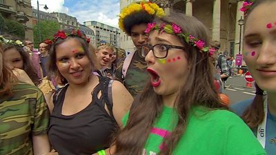 Justin Trudeau joins Canada gay pride march - BBC News