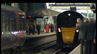 New Hitachi Super Express train on Great Western line - BBC News