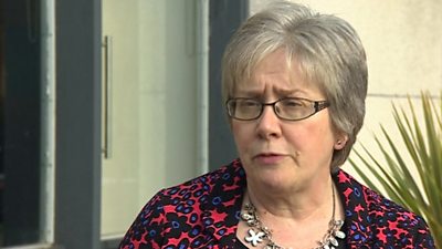 Call to develop Communities First anti-poverty scheme - BBC News