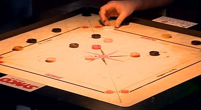 Carrom World Championship held in Birmingham - BBC News