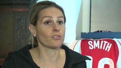 Kelly Smith: It feels like the right time to retire - BBC Sport