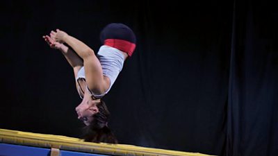 The unstoppable gymnast with no legs - BBC News