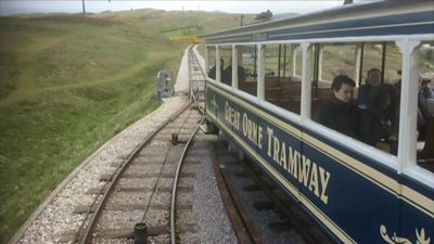 Heyday of Bristol's tram network remembered by collector - BBC News