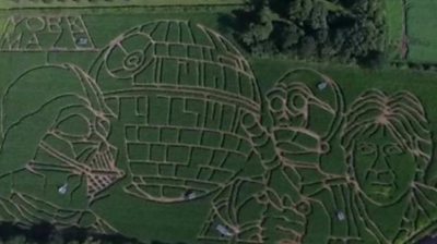 Star Wars-inspired York maize maze opens - BBC News