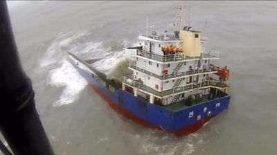 Dramatic rescue from sinking ship near Hong Kong - BBC News