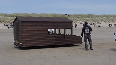 Watch the 'world's fastest shed' in action - BBC Newsround