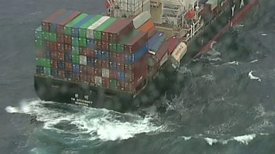 Australia ship loses 83 containers off New South Wales - BBC News