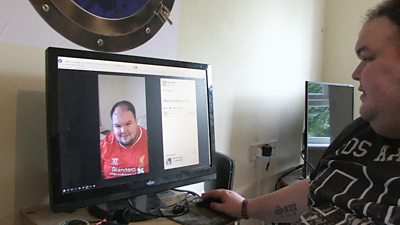 Man v Fat: Rotherham football league helps men lose weight - BBC News