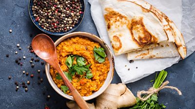 Sikh temples giving out free langar food for everyone - BBC Newsround