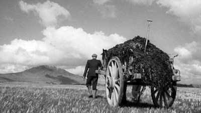 BBC Archives 1974: Pettigo, the village split by the border - BBC