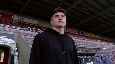 Scott Pollock: From YouTube to professional footballer - BBC News