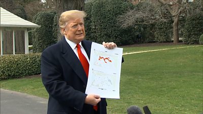 President Trump shows map of IS retreat - BBC News
