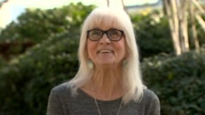 The woman who feels no pain - BBC News
