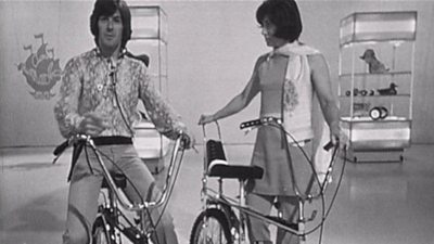 BBC Archive 1974: Blue Peter tortoise Freda goes racing - BBC