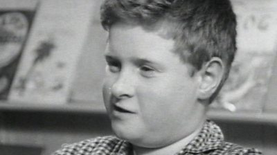 BBC Archive 1968: Oldham schoolboys on royalty - BBC