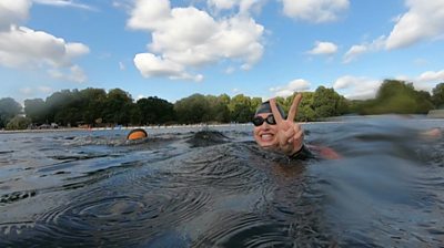 Plus-size swimmers who say size doesn't matter - BBC News