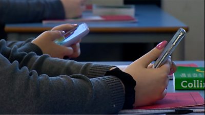 Are mobile phones in schools a good idea? - BBC News