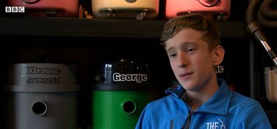 Meet the teenager who collects vacuum cleaners - BBC News