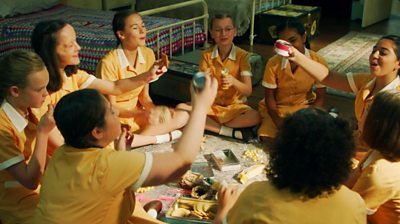 The cast of Malory Towers answer your questions - BBC Newsround