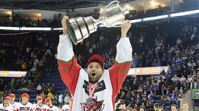 Knee surgery, quarantine and training in Chicago - Cardiff Devil Evan ...