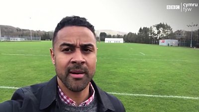 Chwe pheth gwahanol am y Chwe Gwlad eleni gan Nathan Brew - BBC Cymru Fyw