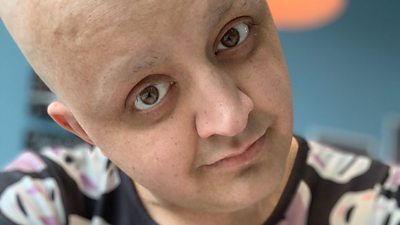 'It put into perspective who my true friends are' - BBC News