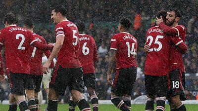 Manchester United: Bruno Fernandes dismisses split suggestions - BBC Sport