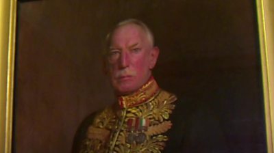 Michael Collins and Sir James Craig share the walls of Stormont - BBC News