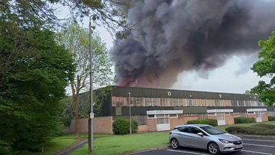 Severe Redditch factory fire involves oxygen and propane - BBC News