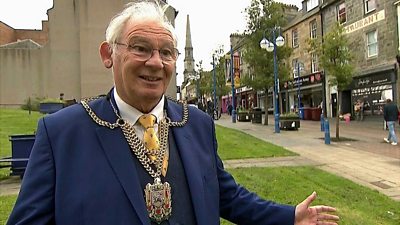 Fife provost welcomes Dunfermline's city status - BBC News