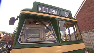 Bus funeral procession for Manchester veteran driver - BBC News
