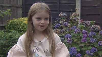 West Bromwich bus driver becomes viral singing sensation - BBC News