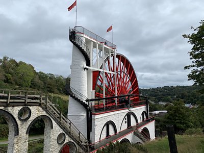 Aerial footage shows repairs to spectacular Pensford Viaduct - BBC News