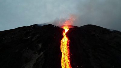 One of the world's most active volcanoes erupts again! - BBC Newsround