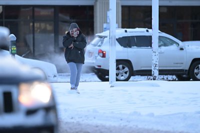 Historic winter storm could be deadly for US homeless - BBC News