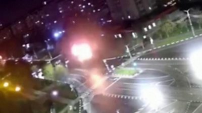 Air assault on IS - BBC News