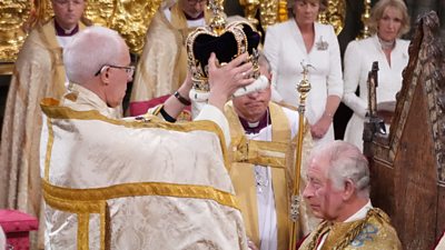 Tony Hadfield takes on long-distance route - BBC News