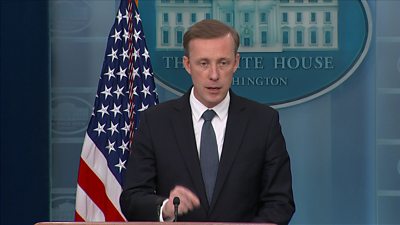 US military video shows how cluster munitions explode - BBC News