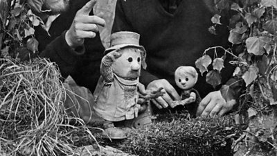 Pogles' Wood: vinyl squeakers or nite-lites?