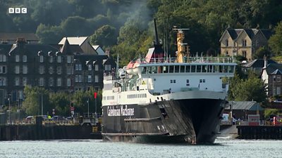 Smachd air sgudal san Eilein Sgitheanach - Naidheachdan a' BhBC